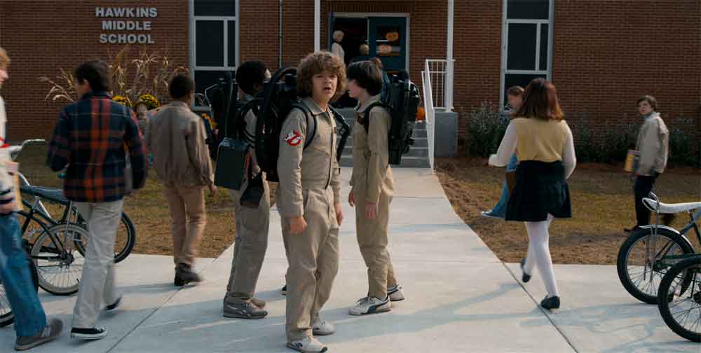 Stranger Things: Startdatum, Details und Poster zu Staffel 2 ...